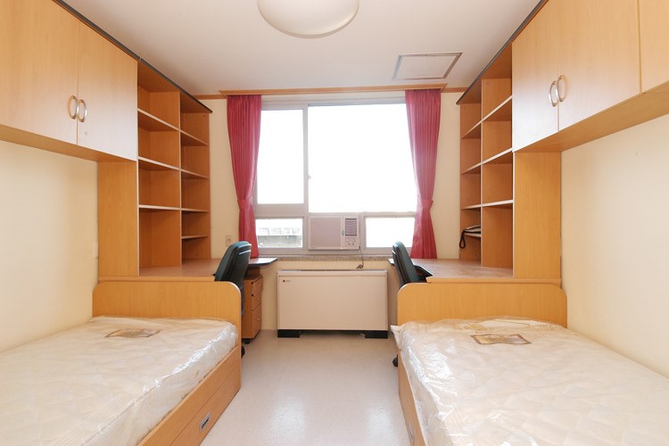 Student Housing: On-Campus Dormitories – myHUBS