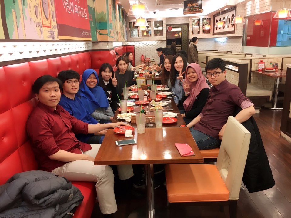 Ways to Make Foreign Friends for Both Koreans and Foreign Students – myHUBS