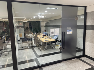 Best Study Room in Business Building – myHUBS